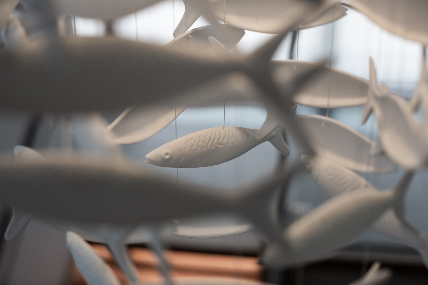 Shoal286 ceramic fish chandelier by Scabetti